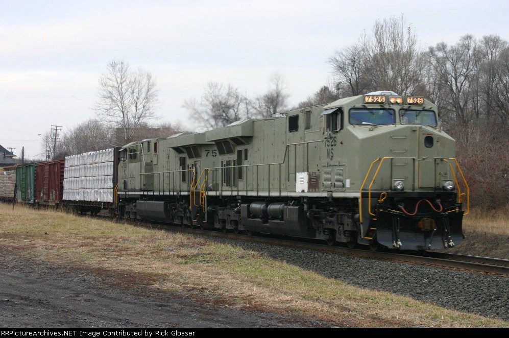 EB NS 18G With Undecorated ES40DC Locomotives @0811 hrs.